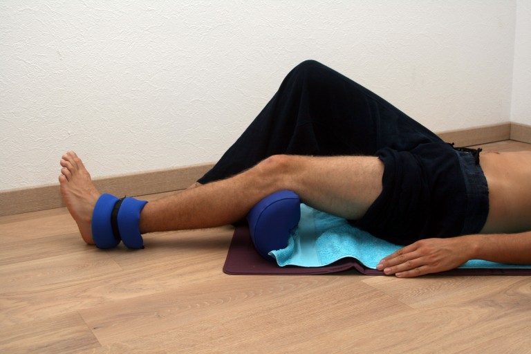 44. Musculation du quadriceps vaste interne allongé et assis - Masseur ...