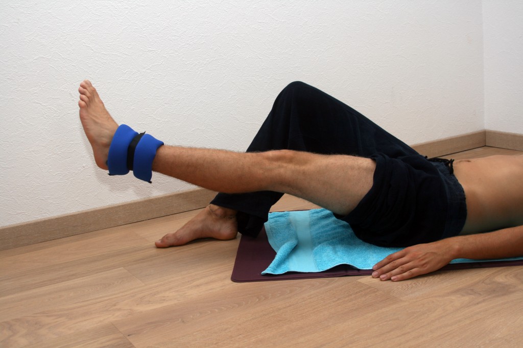 44. Musculation du quadriceps vaste interne allongé et assis - Masseur ...