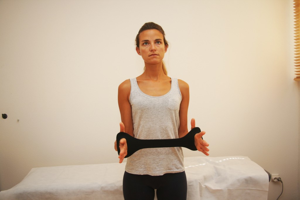 89. Épaule travail avec orthoband - Masseur Kinésithérapeute Etienne ...